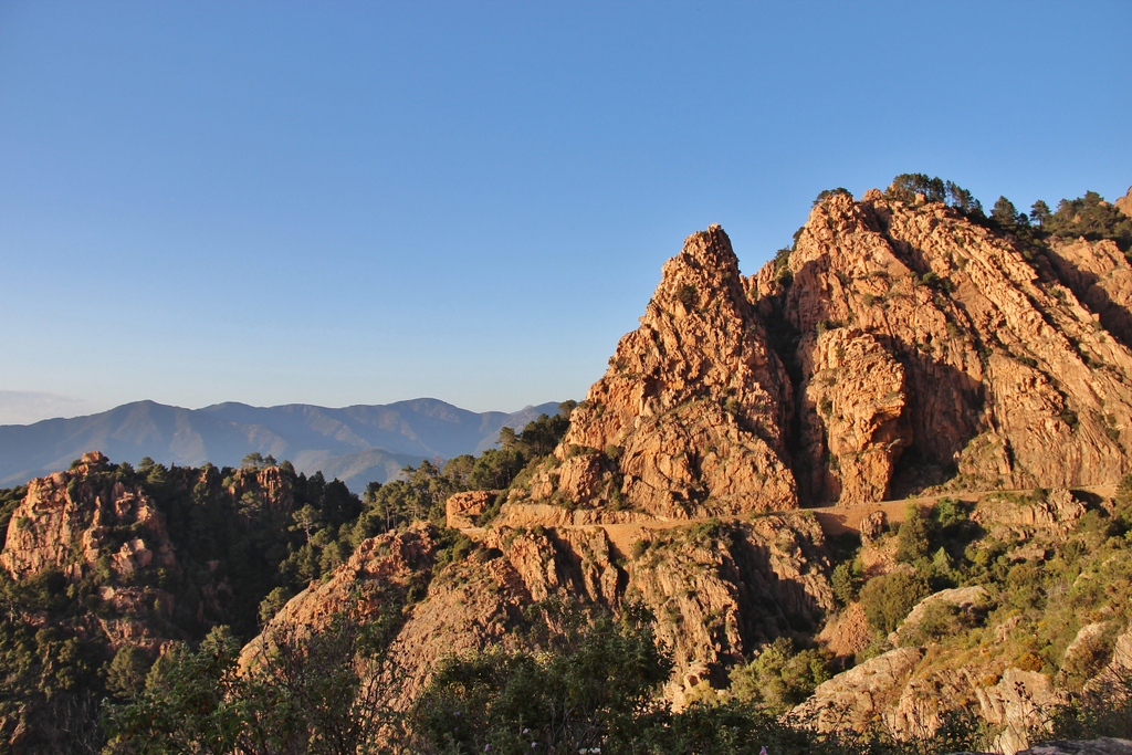 paino-roche-rouge-corse - My Little Road